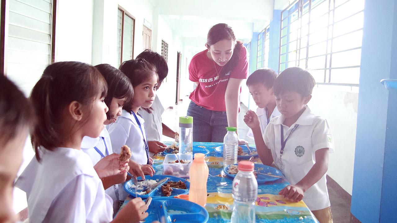 This Feeding Program Helps Indigent Students Reach Thei... – JG Summit ...